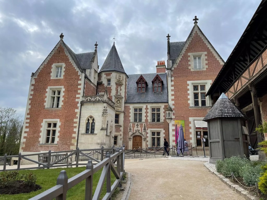Loire Valley Day Trip | A Visit To The Best Châteaux In France